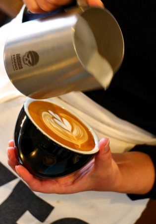 須賀川で話題のおしゃれカフェ『gatto coffee ガットコーヒー』 | リビングふくしまWeb