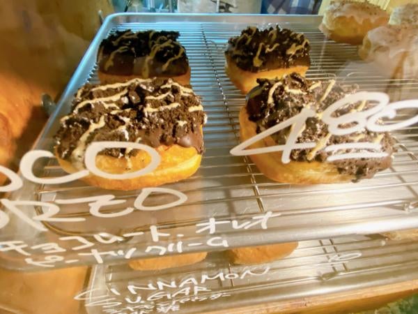 想像できない味も！？四角いもっちりドーナッツのお店「BUZZ COFFEE&DONUT」 | リビング仙台Web