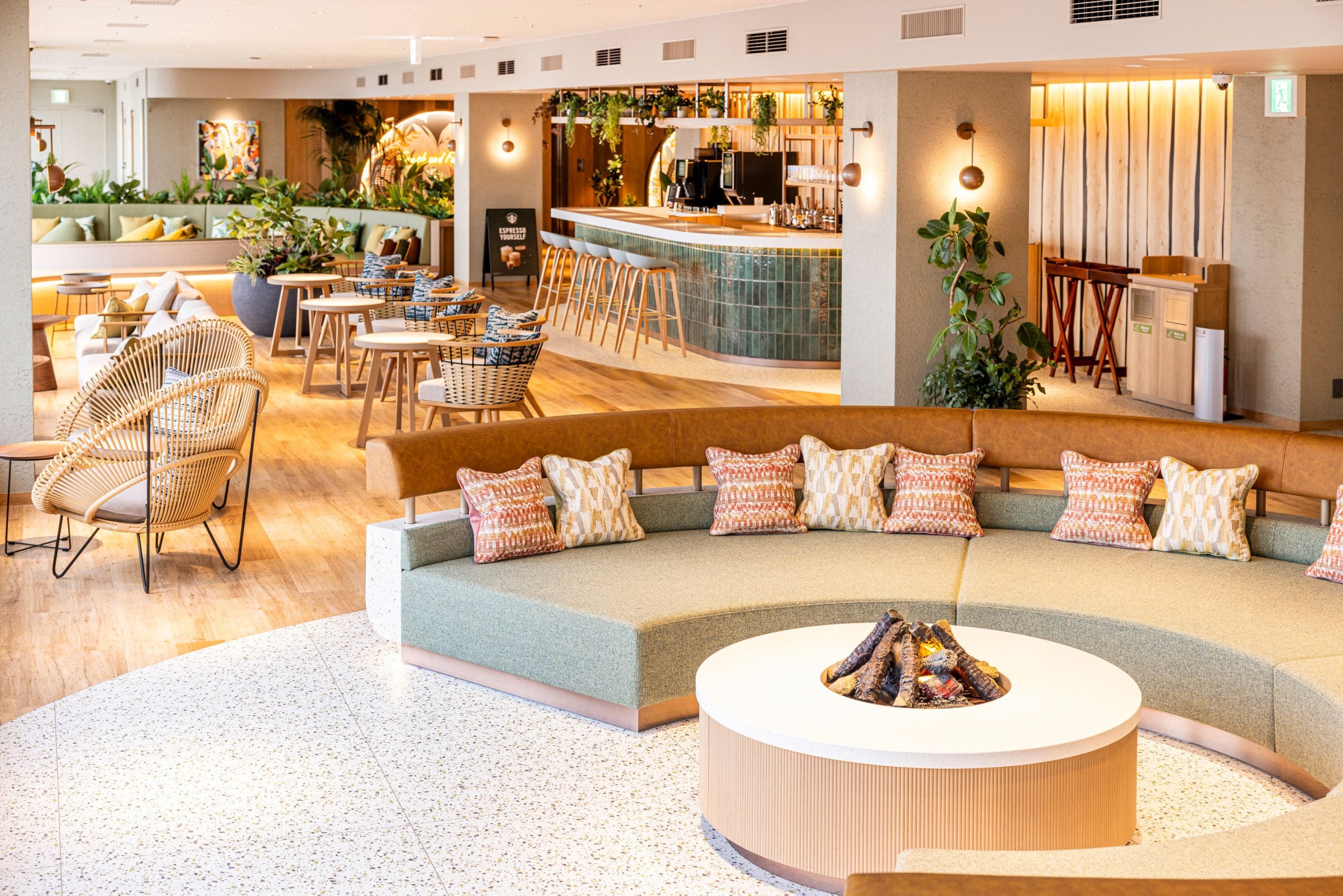 【新宿】地上170m 本館最上階 47階に誕生した「SKY PLAZA IBASHO」＠京王プラザホテル｜スタッフの東京コレクション | リビング東京Web