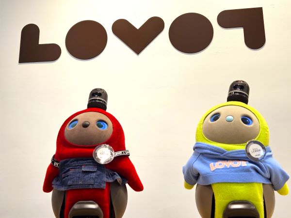 【東京丸の内】4/1オープン！「LOVOT（らぼっと） ストア 丸ビル店」 | リビング東京Web