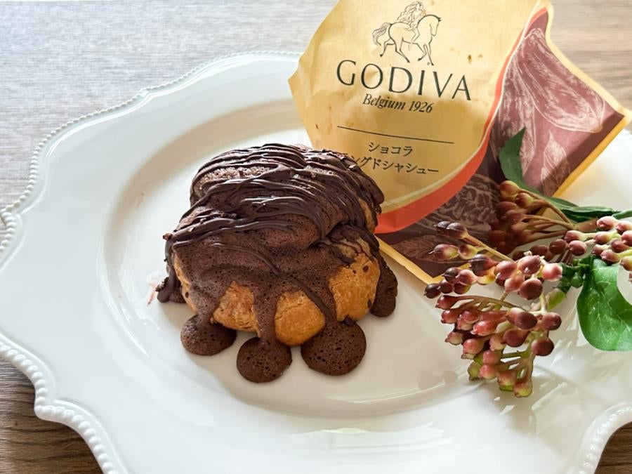ビアードパパ25周年記念は濃厚GODIVAコラボ！最高にリッチなシュークリーム食べてみた | リビング東京Web
