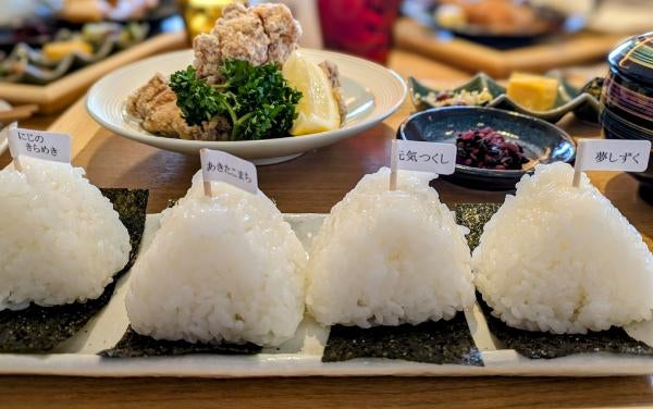 【香椎浜】あの人気店が福岡に！全国のお米をプチ「おむすび」で食べ比べ！ | リビングふくおか・北九州Web