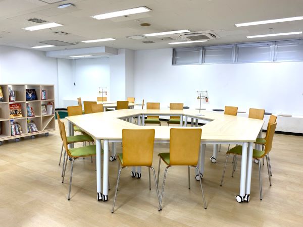 柏駅から徒歩3分、TeToTe（てとて）4階に子どものための「本の広場」がオープン | リビングかしわWeb