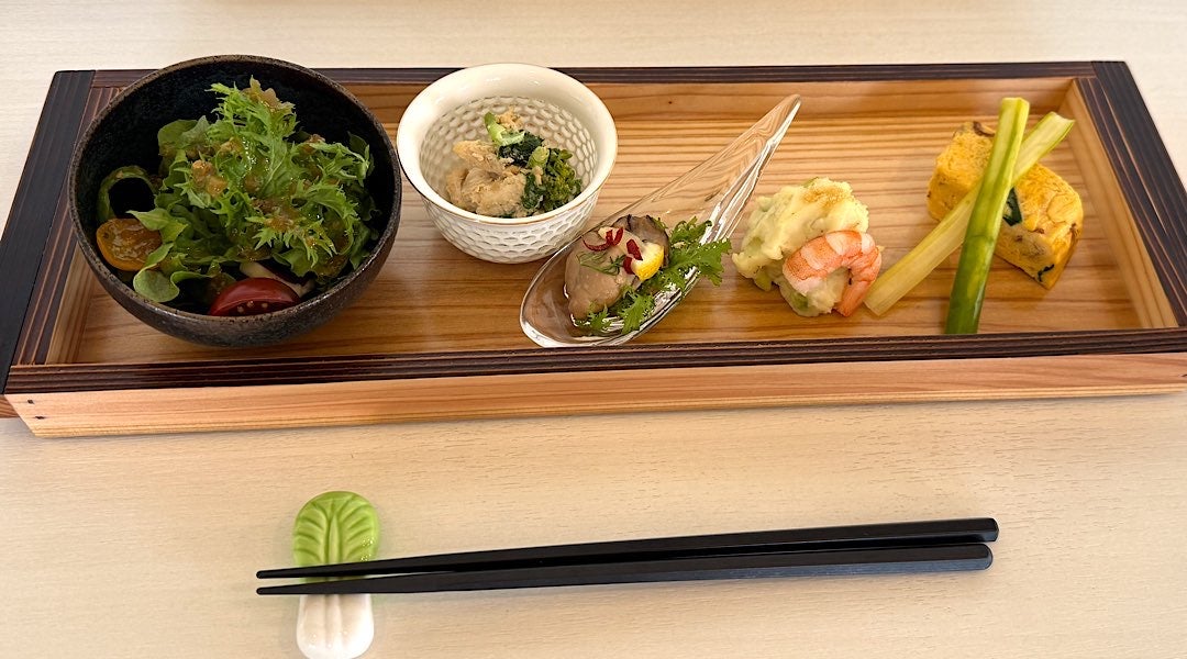 【鹿沼市】木漏れ日のような暖かいおばんざいカフェ！「Kitchen KOMORE」 | リビング栃木Web