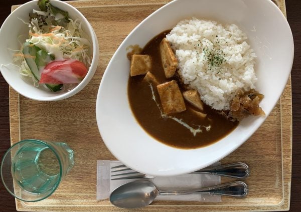 「道の駅大谷海岸」は気仙沼の魅力いっぱい！ 映画『すずめの戸締り』聖地巡礼も | リビング仙台Web